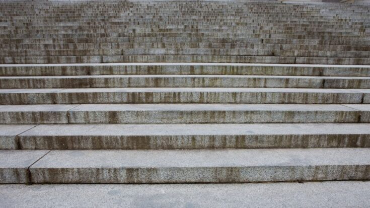 How Many Steps Are in a Flight of Stairs?