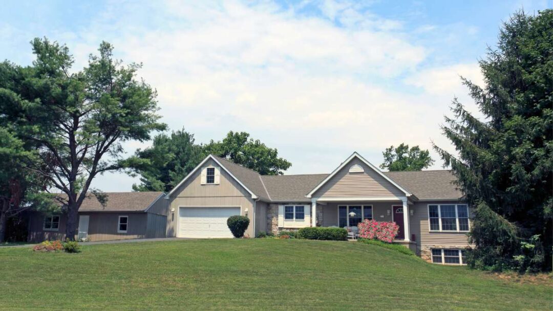 What Is A Raised Ranch House? A Brief Overview of Its Design and Features